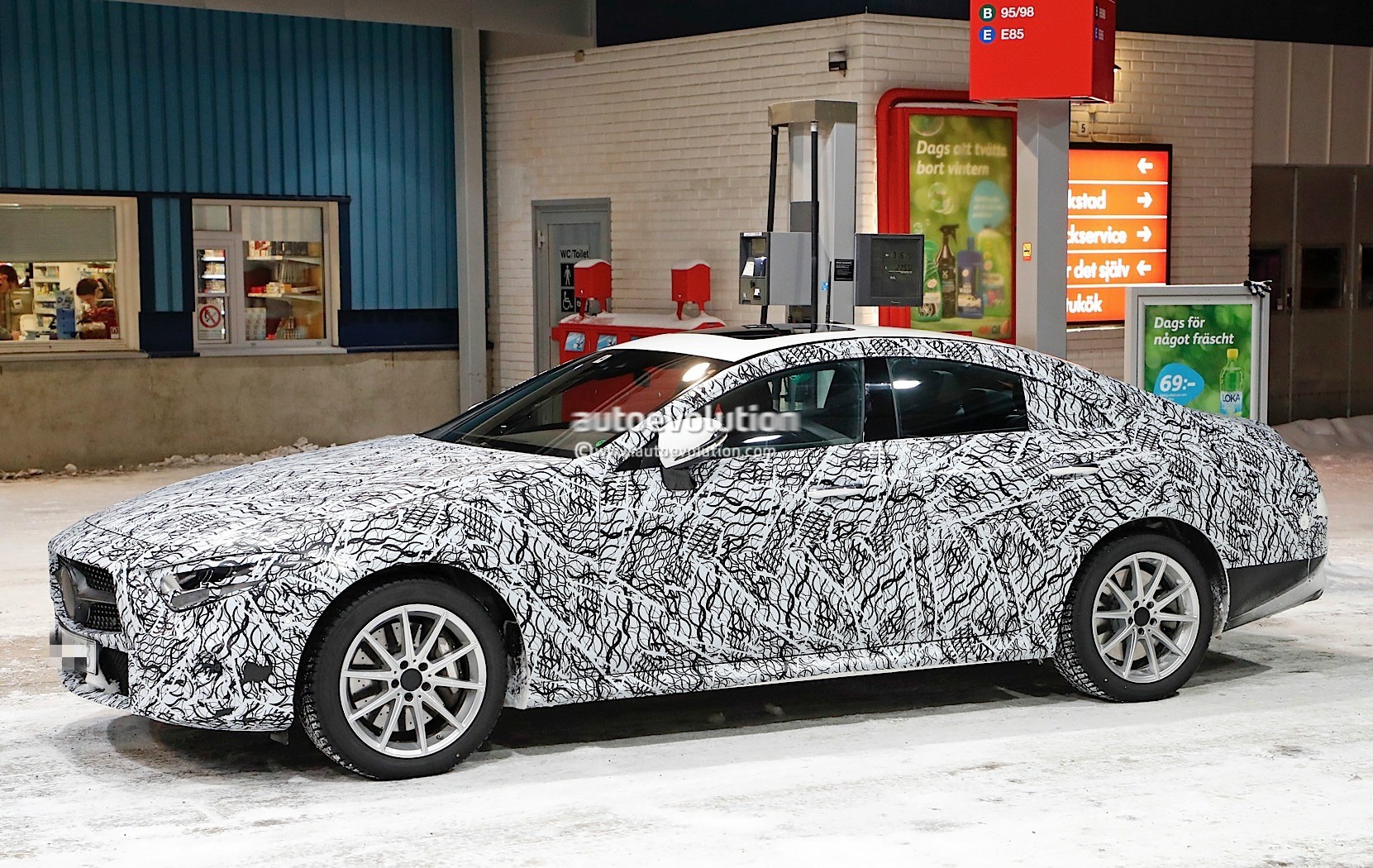 Yeni Mercedes-Benz CLS'nin detayları belli olmaya başlıyor - OTOPARK.COM