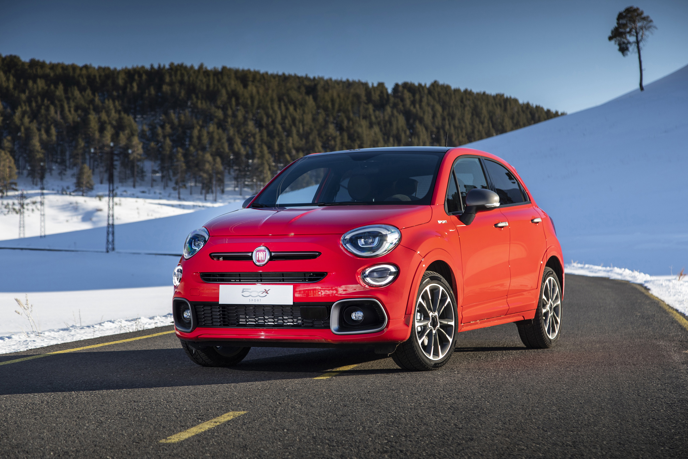 Ailenin en yeni üyesi; Fiat 500X SUV Türkiye’de! - OTOPARK.COM